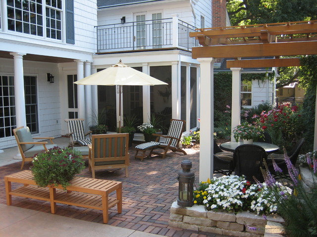 Recycled Paver Patio - Mediterranean - Patio - Minneapolis - by Southview Design | Houzz