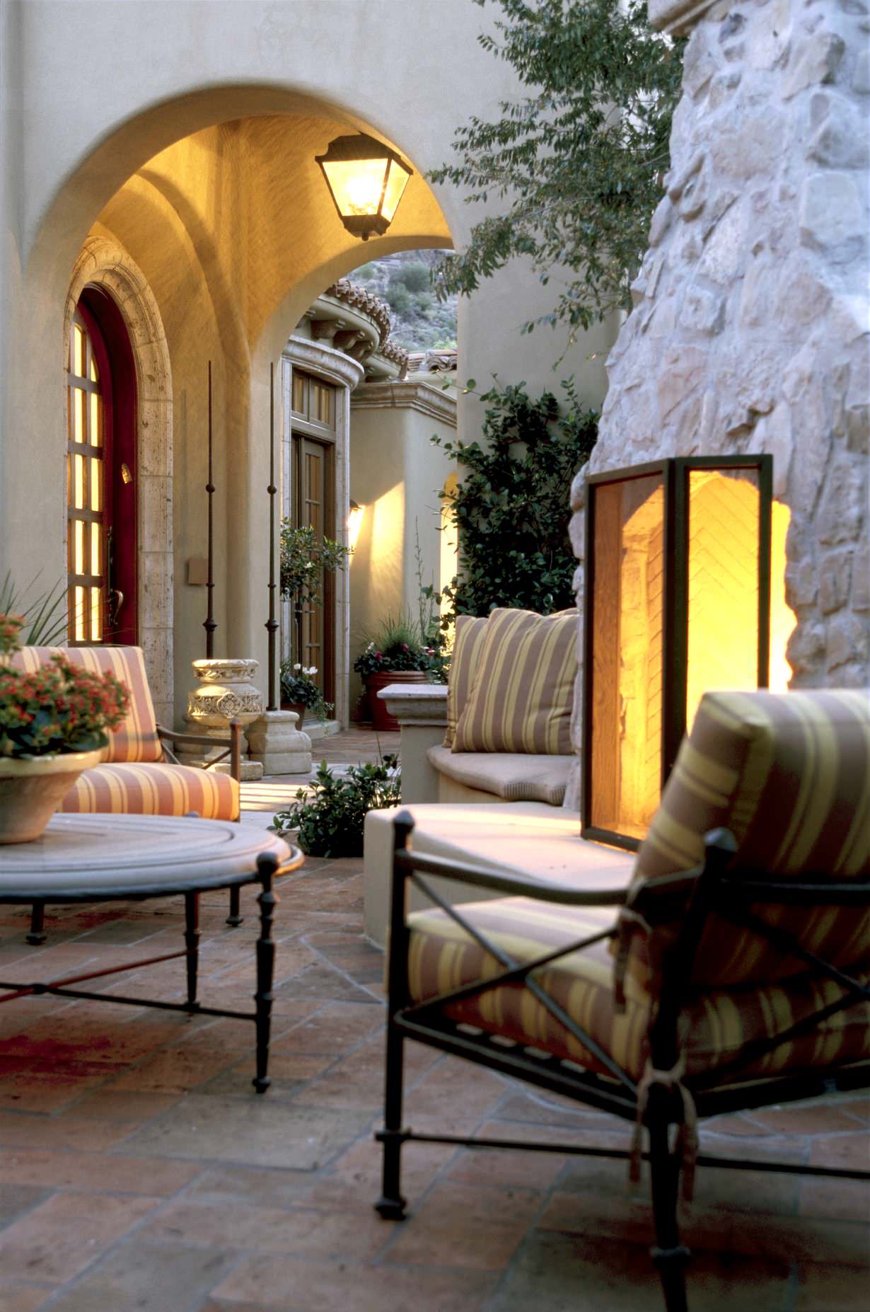 Italian Traditional Patio Design