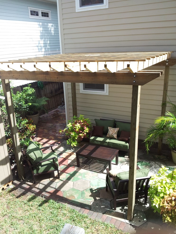shade pergola by gardencarpentry.com - Classique - Terrasse et Patio ...