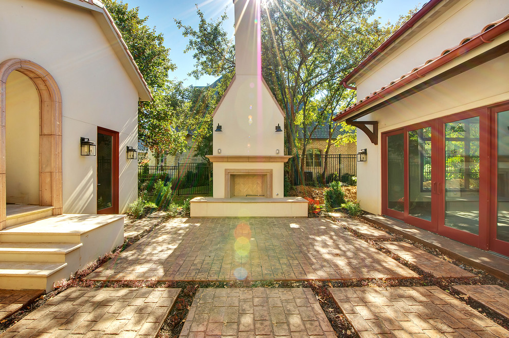 Side Courtyard behind Casita - Mediterranean - Courtyard - Dallas - by ...
