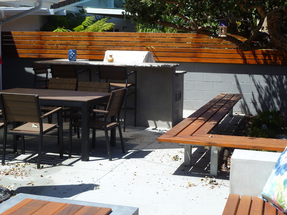 small space Torrance backyard - Contemporary - Patio - Los Angeles - by ...
