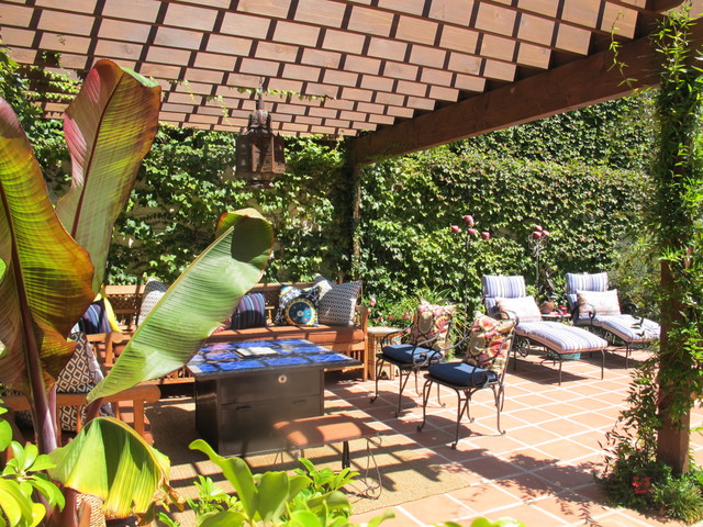 Spanish Style Backyard Designs