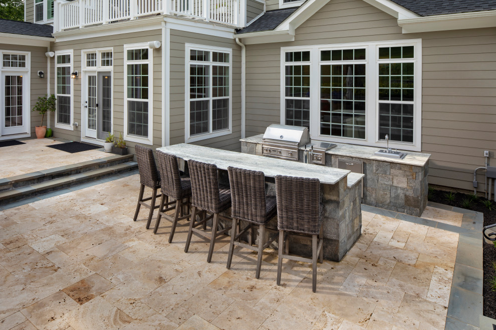 Spectacular outdoor landscaping with all the amenities - Contemporary ...