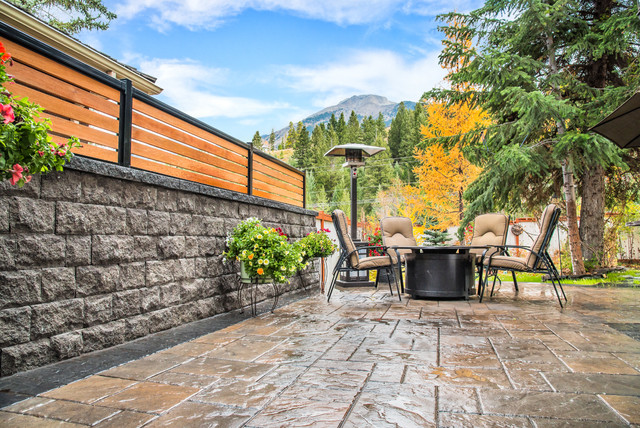 Stone Wall with Privacy Screen around Patio Seating - Rustic - Patio ...