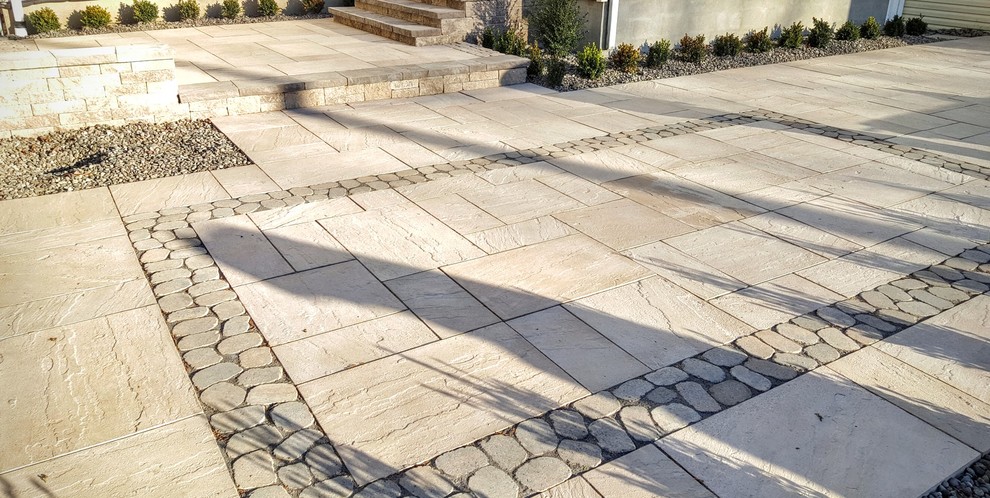 Techo-bloc patio Long Island, NY - Modern - Patio - New York - by ...