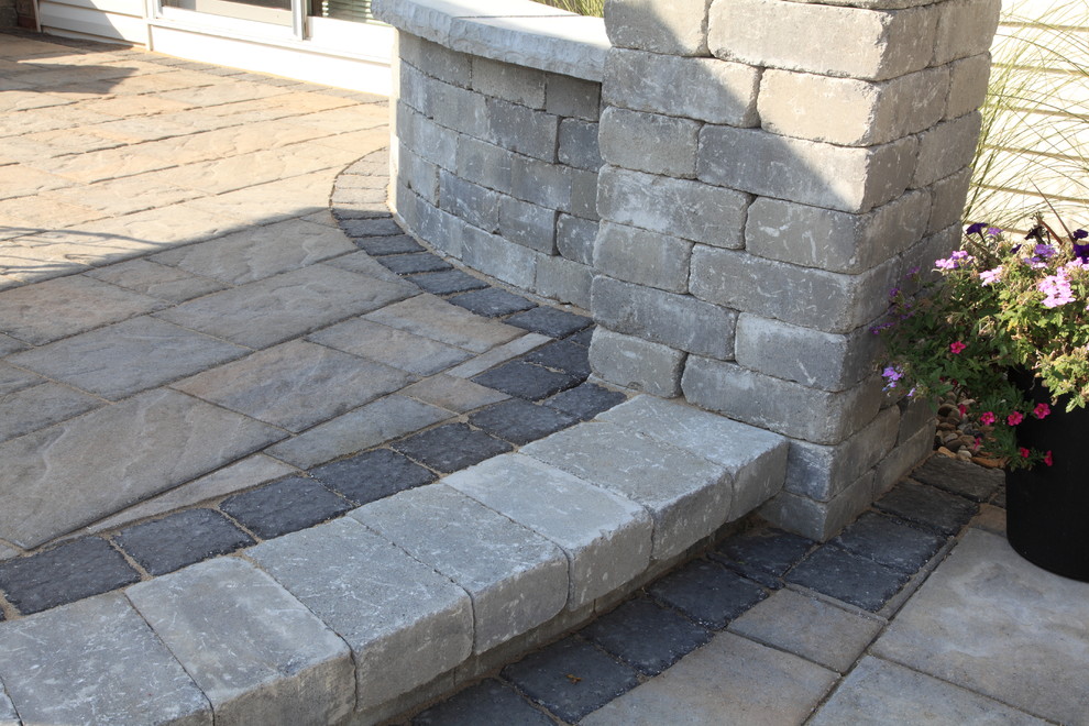 Techo Bloc Paver Patio - Moderne - Terrasse et Patio - Cleveland - par ...