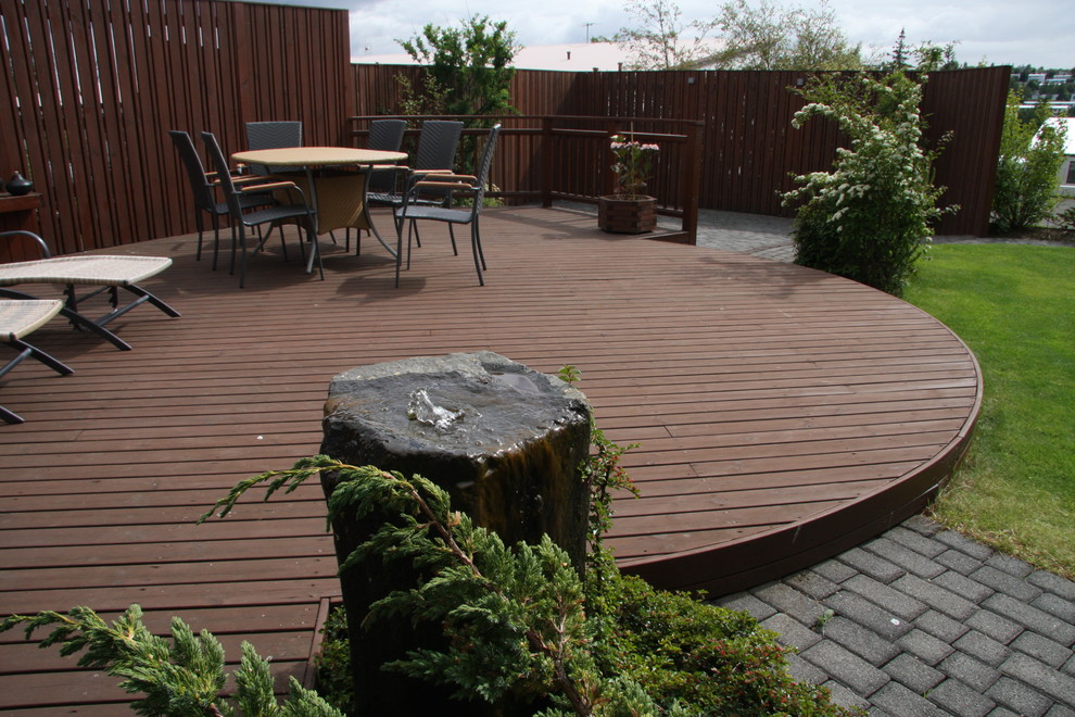 The basalt column bird bath - Traditional - Patio - Other - by Urban ...