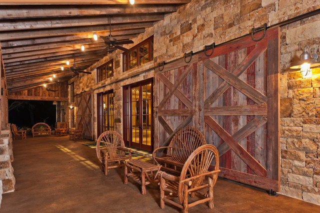 The Party Barn @ Branded T Ranch - Montagne - Terrasse et Patio ...