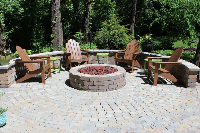 Three Layers of Landscape Heaven - Traditional - Patio - Indianapolis ...