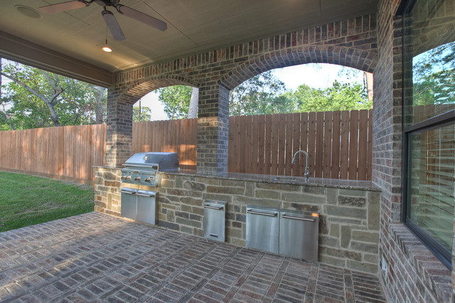 Traditional Patio - Classique - Terrasse et Patio - Houston | Houzz Traditional Patio - Classique - Terrasse et Patio - Houston | Houzz