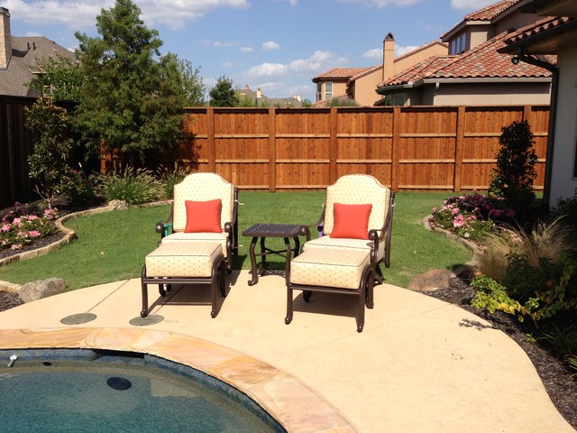 Transitional Outdoor Living space - Transitional - Patio - Dallas - by ...