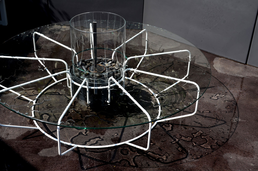 Tribeca Backyard Garden by Jeffrey ERb - Contemporary - Patio - New ...