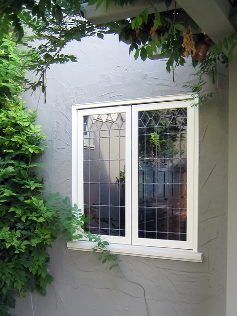 Tudor Diamond Pattern Windows - Style Guide - Clear Textures ...