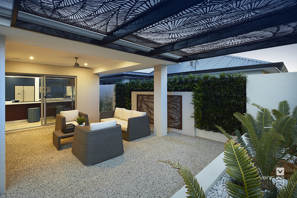 Two Storey Display Home - Ventura Homes - Moderne - Terrasse et Patio ...