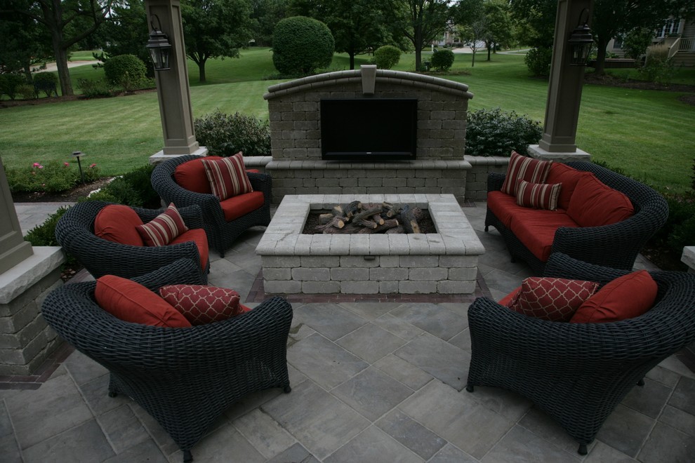 Unilock Brick Pavers - Traditional - Patio - Chicago - by JR's Creative ...