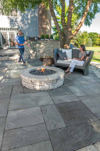 Unilock Rivercrest Wall firepit kit and Natural Stone patio ...