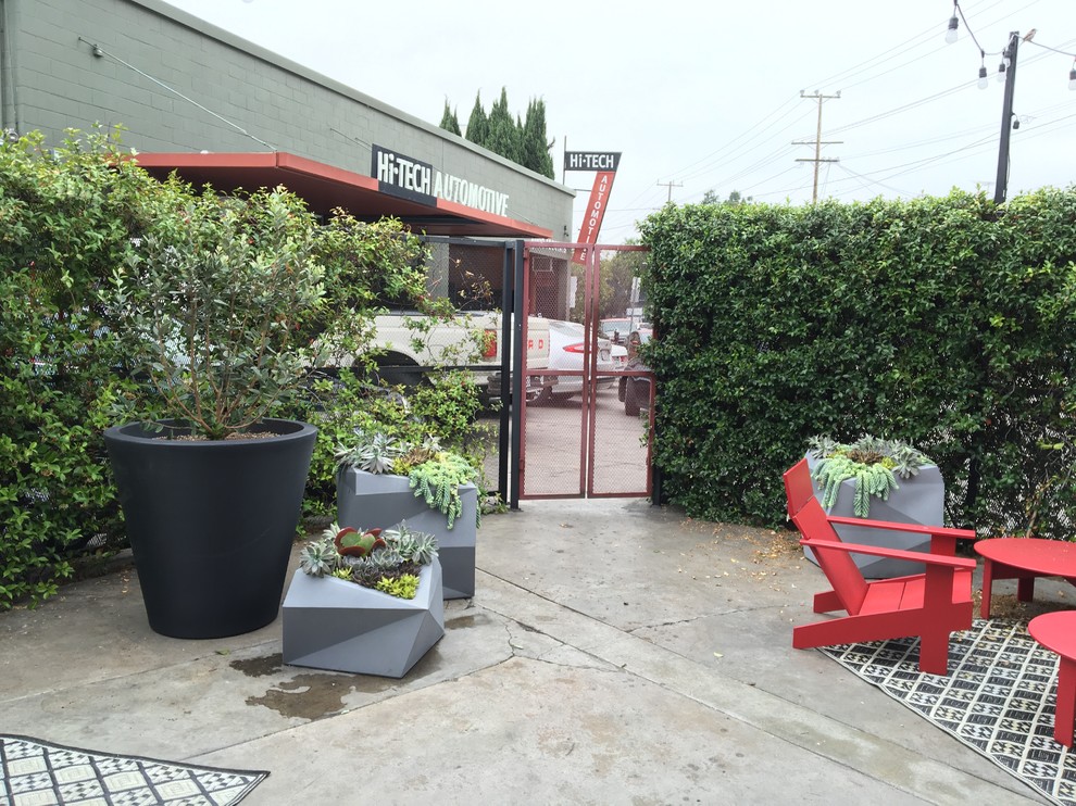 Outdoor Waiting Area Designs