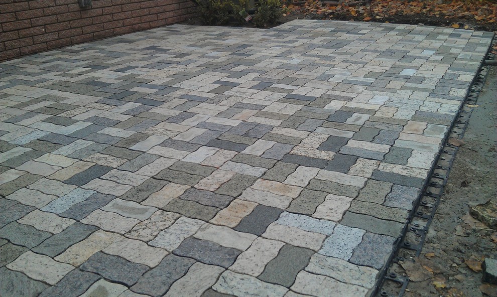 Wavy Rectangle Granite Pavers - Traditional - Patio - Detroit - by ...