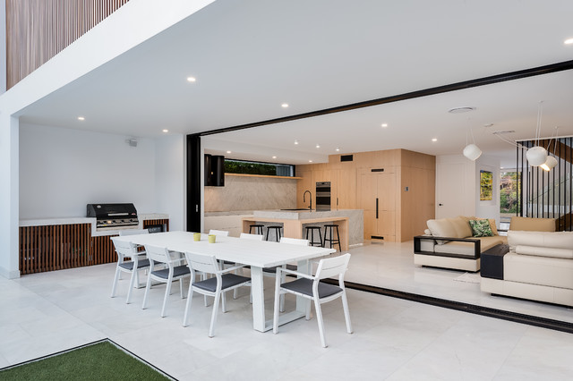 White Stone - Modern - Patio - Brisbane | Houzz UK