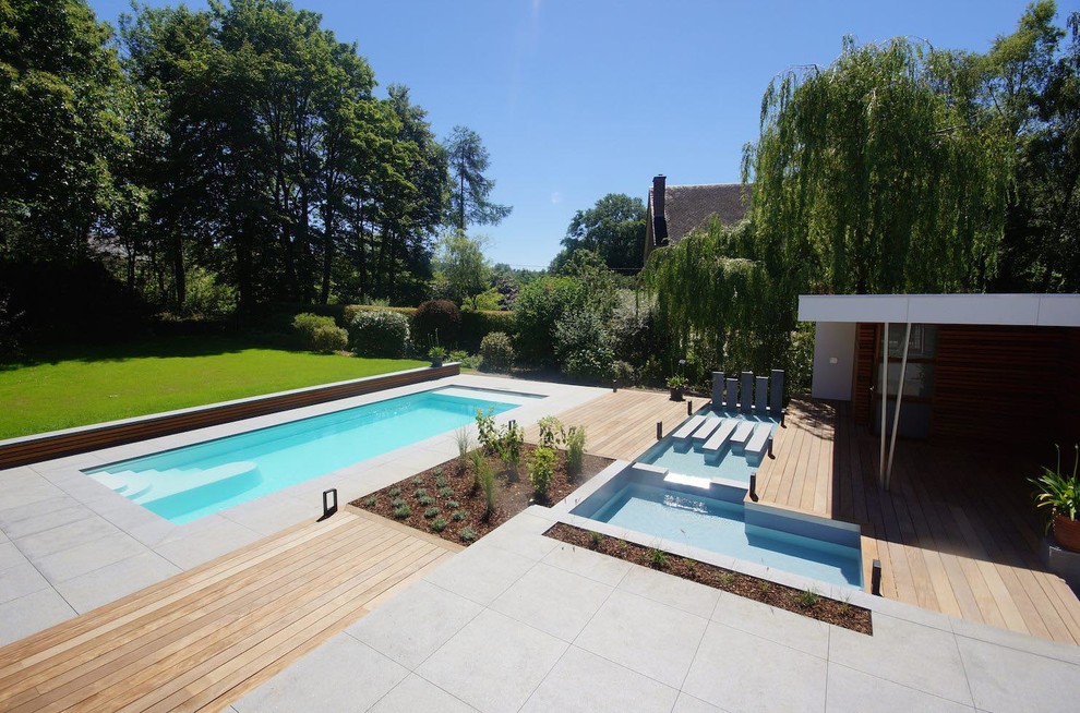 Construction d'une piscine, pool house, bassin et terrasse ...