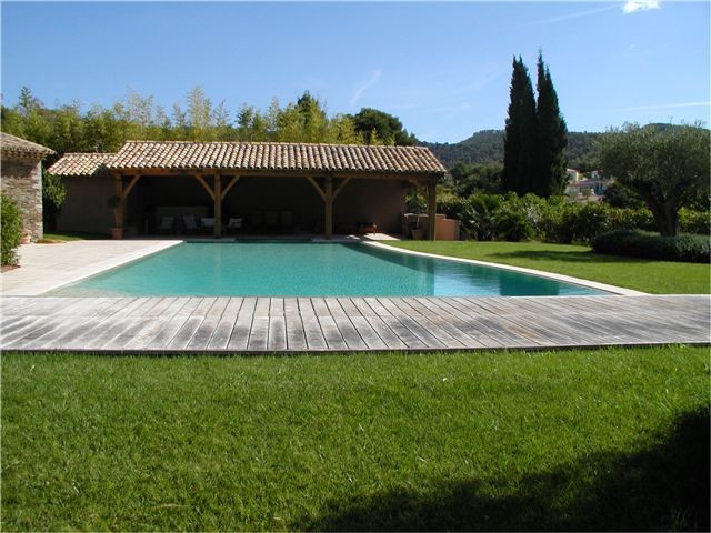 Le Pool house de la piscine - Mediterranean - Swimming Pool & Hot Tub ...
