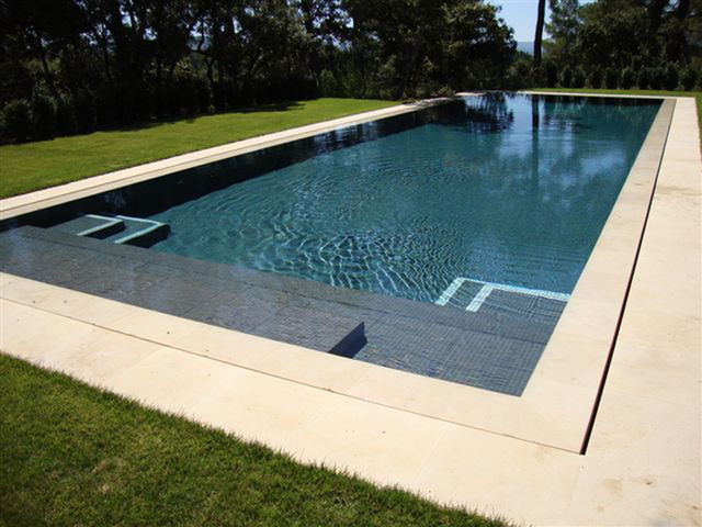 PISCINE MIROIR - Classique Chic - Piscine - Marseille - par DFM ...