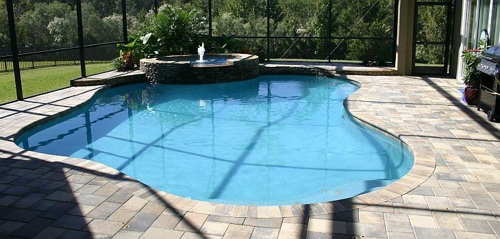 150 - Gated freeform pool with water feature in jacuzzi - Modern - Pool ...