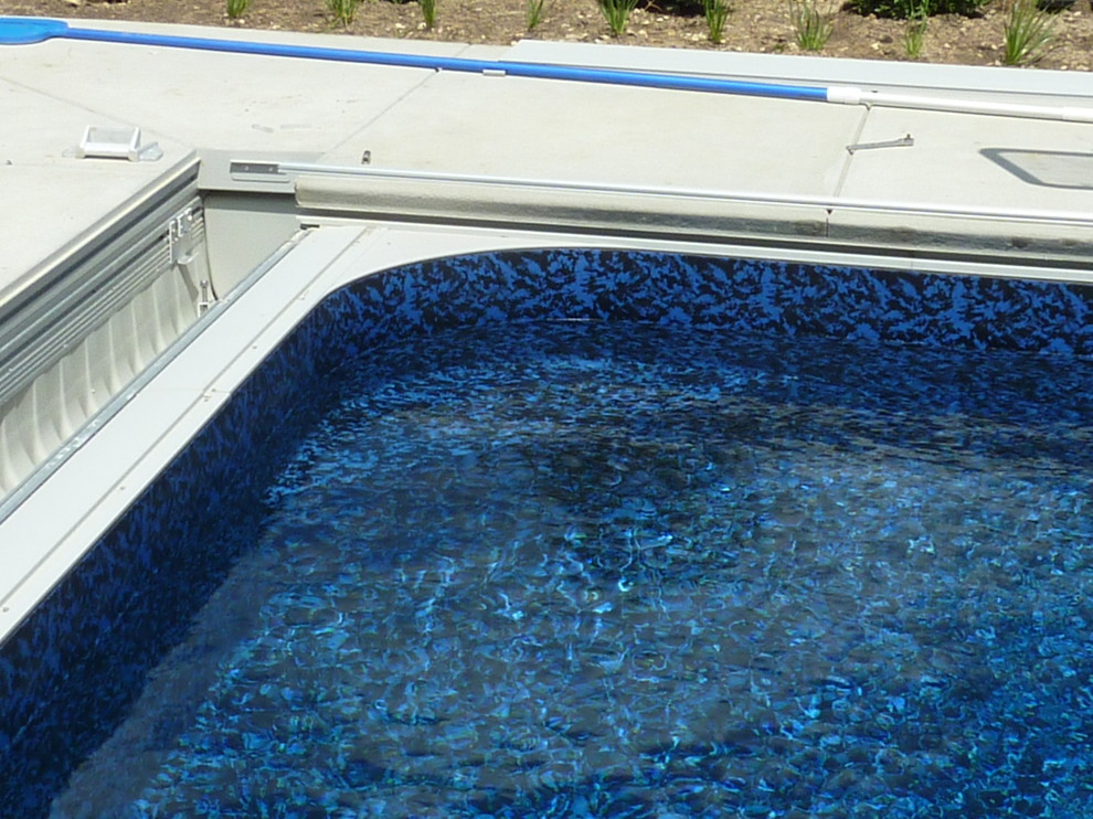 18' x 44' Vinyl Liner Pool with Cantilevered Concrete & Auto Cover ...