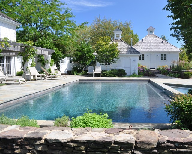 A Country Place - Traditional - Pool - Chicago - by Milieu Landscaping ...