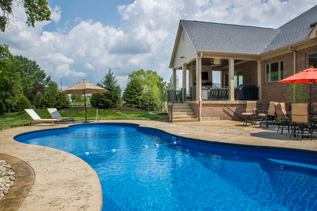 A traditional two-story home - Traditional - Swimming Pool & Hot Tub ...
