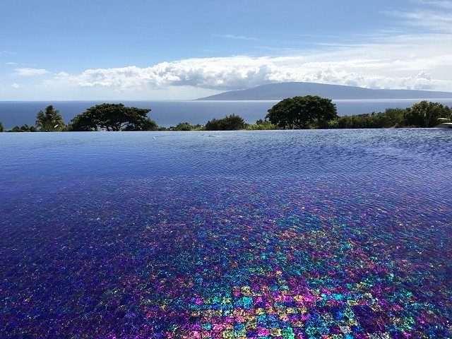 All Glass Tile Royal Blue Pool - Piscine - Hawaï - par Lightstreams ...