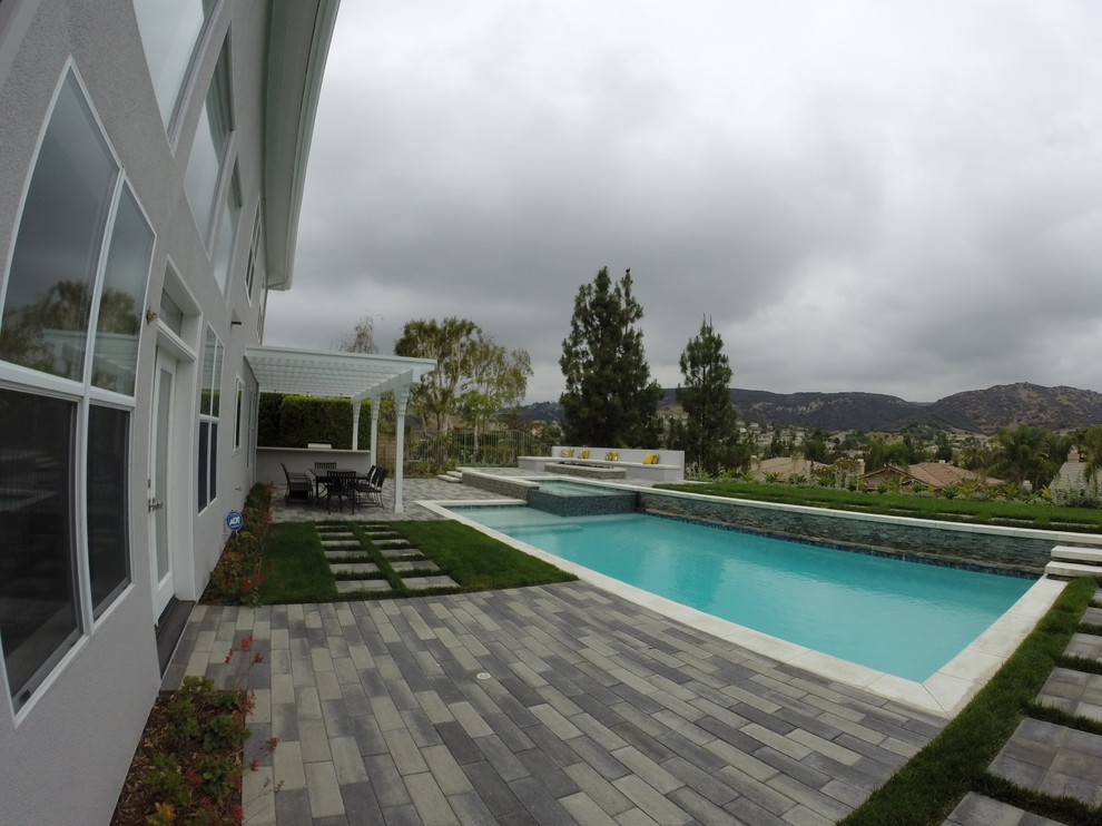 Angular Luxury - Contemporary - Pool - Los Angeles - by Green Scene ...