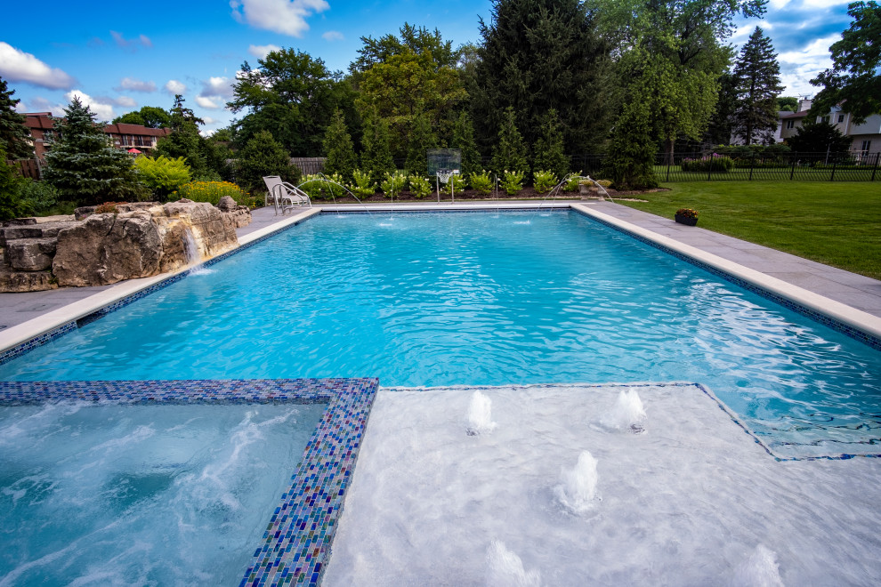 Arlington Heights, IL Swimming Pool and Hot Tub with Jump Rock ...