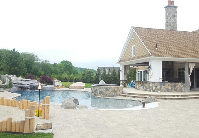 Beach Entry Pool - Bord de Mer - Piscine - Boston - par SSG Pools ...