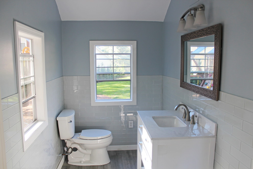 Bel Air Poolhouse by Lapp Structures with bathroom / changing room ...