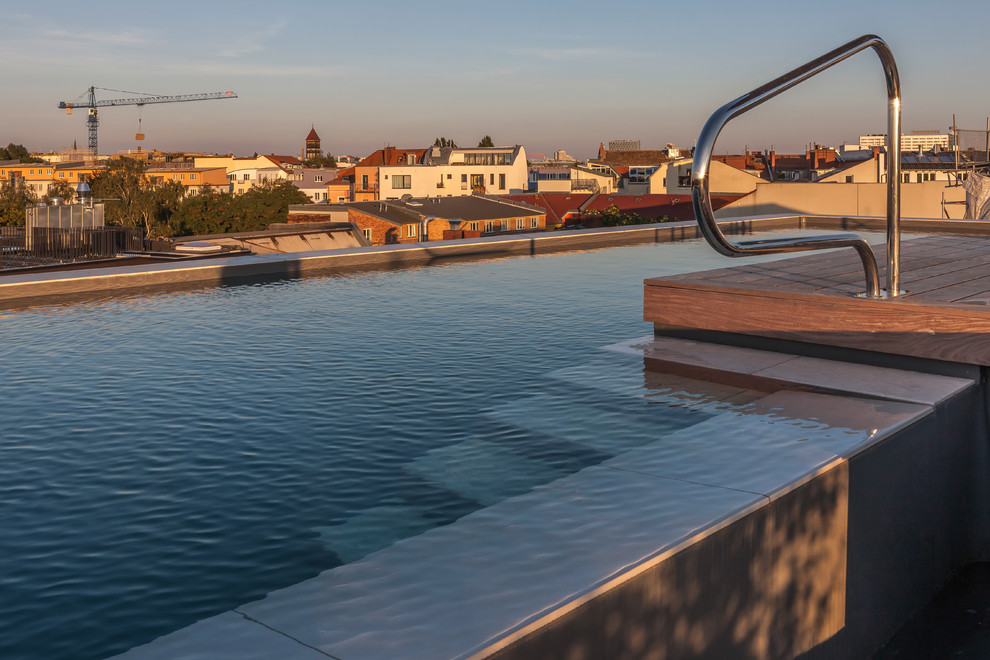 BERLINER SKYLINE - Pool - Berlin - by KÜHNE Pool & Wellness AG | Houzz