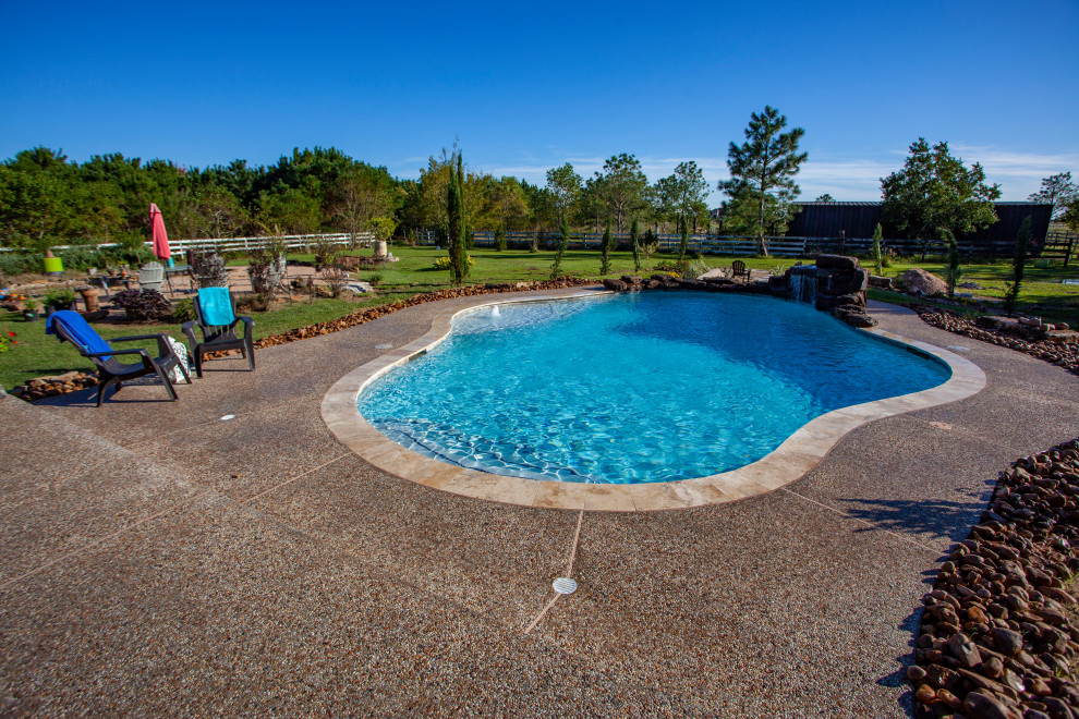 Berry Family - Rustic - Pool - Houston - by Richard's Total Backyard ...