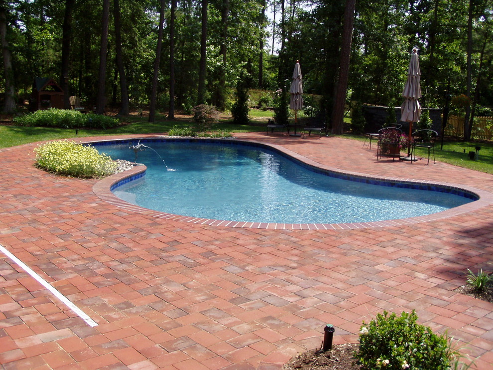 Berry Project - Traditional - Pool - Richmond - by JoPa Company | Houzz