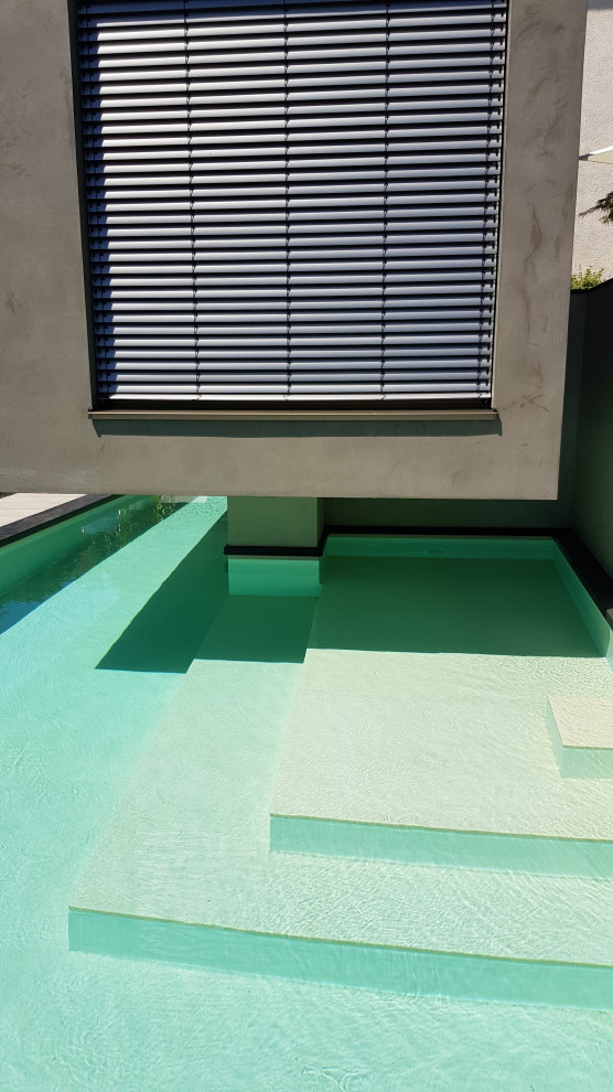 Beton Folienbecken in sand, verschiedene Ebenen und Folien. - Modern ...