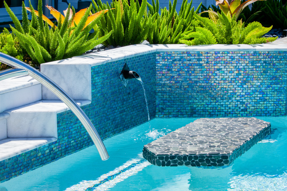 Boater's Paradise - Contemporary - Pool - Miami - by Knaak Design Group ...