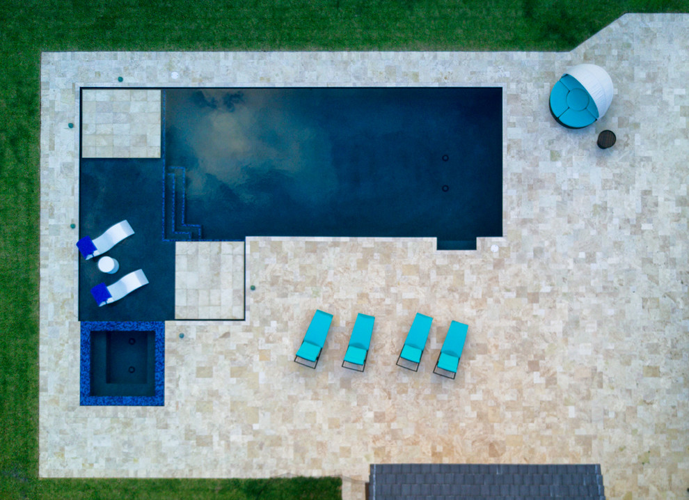Boca Clean Lines - Modern - Pool - Miami - by Ike's Carter Pool ...