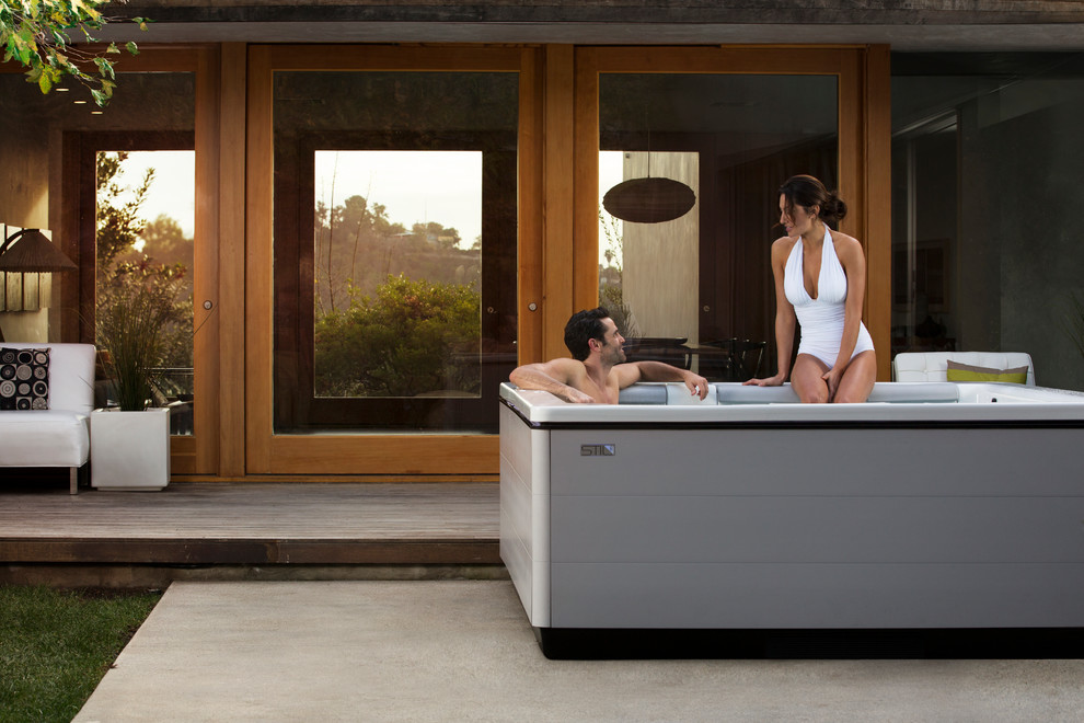 Bullfrog Spas - Contemporary - Pool - San Francisco - by Paradise ... Bullfrog Spas - Contemporary - Pool - San Francisco - by Paradise ...