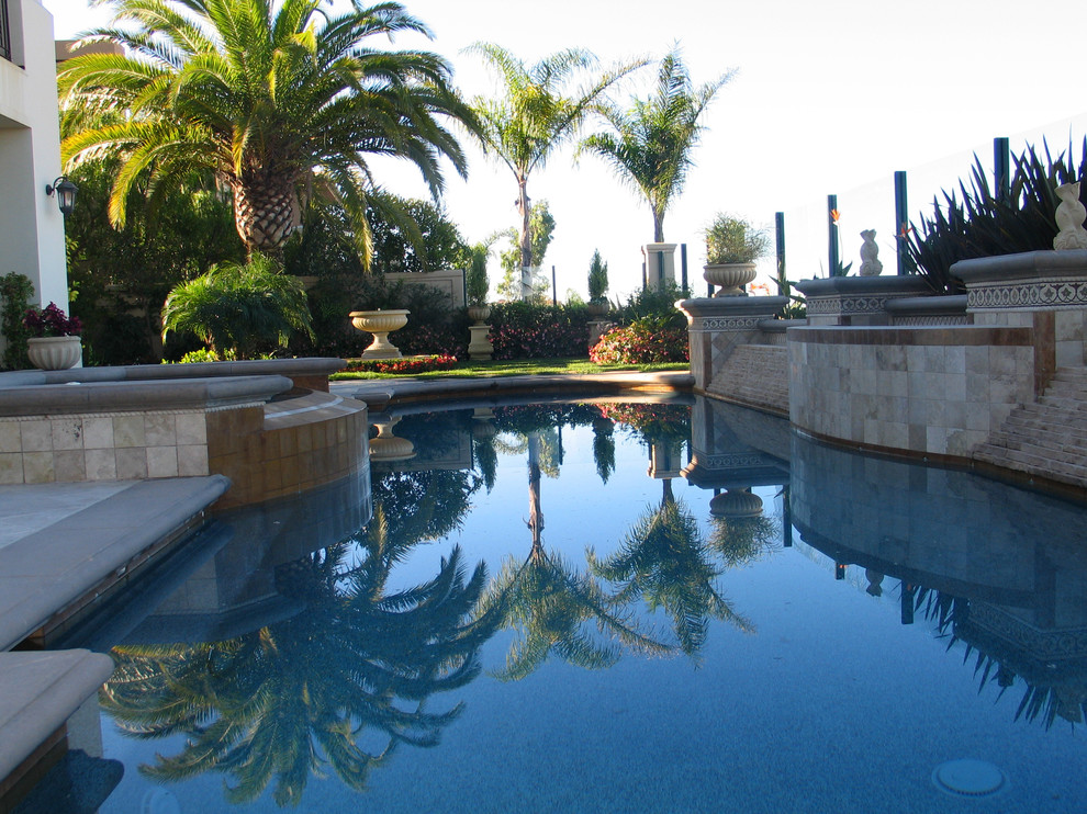 California - Contemporary - Pool - Los Angeles - by Haddonstone Ltd | Houzz