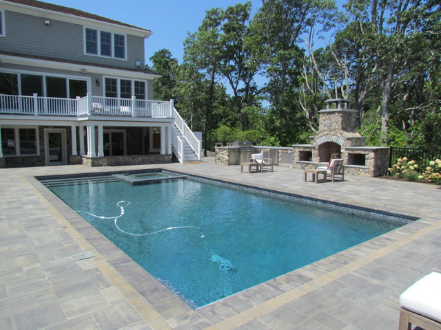 Cape Cod Pool & Spa: Chatham with Outdoor Kitchen & Fireplace - Piscine ...