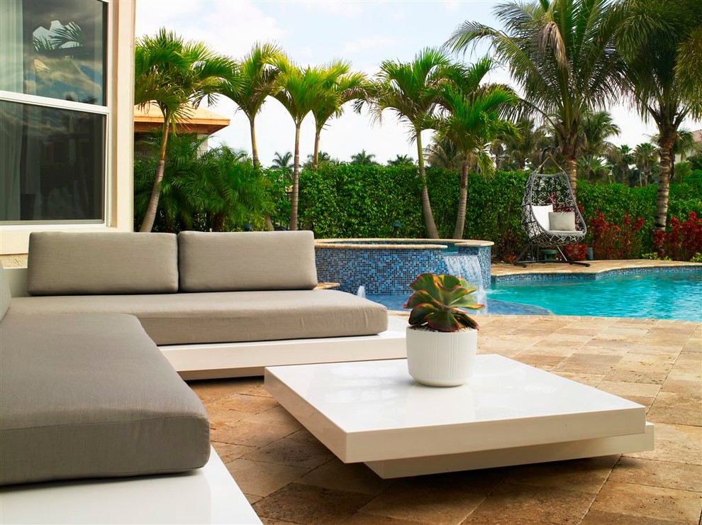 Classical going Modern - Contemporary - Pool - New York - by Britto ...