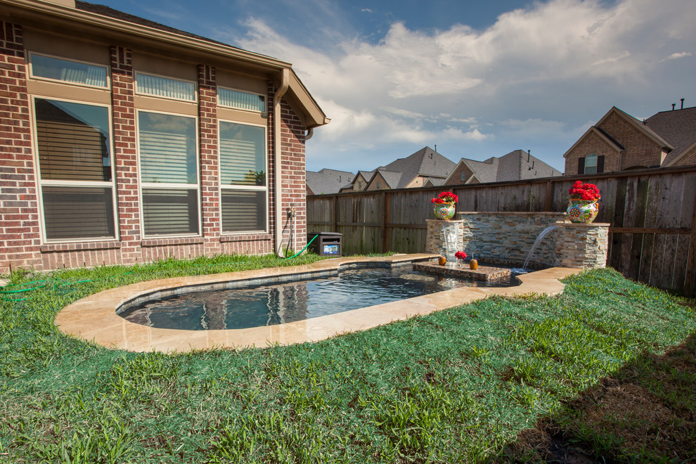 Cocktail Pool- Richmond, TX - Modern - Pool - Houston - by Richard's Total Backyard Solutions ...