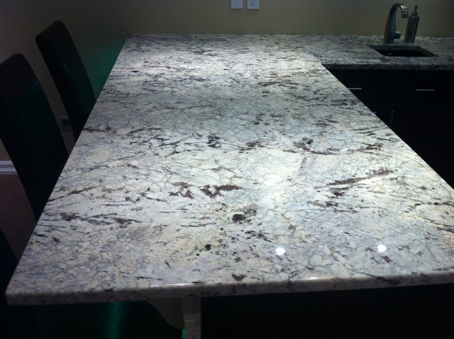 Cold Spring Granite Bar with LED Lighting - Moderne - Piscine - Calgary ...