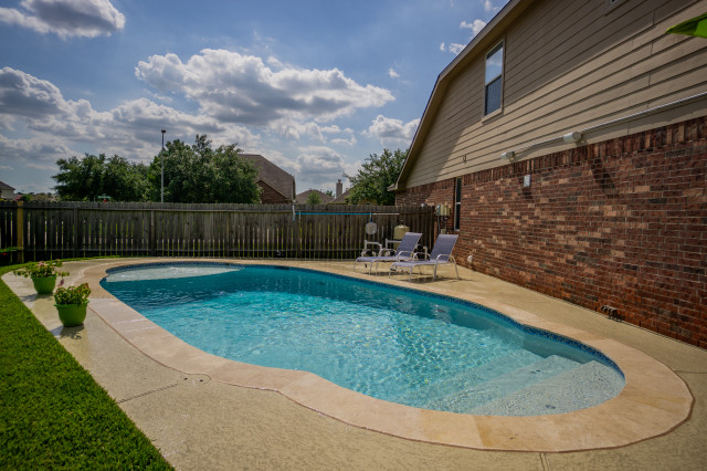 Conner Family - Exotique - Piscine - Houston - par Richard's Total ...