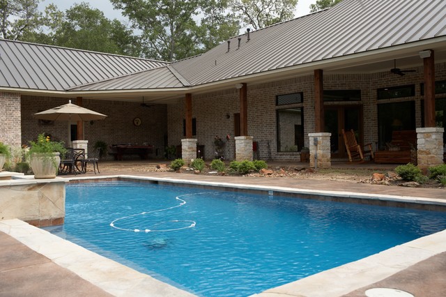 Country House - Country - Pool - Houston - by Mark W. Todd Architects ...