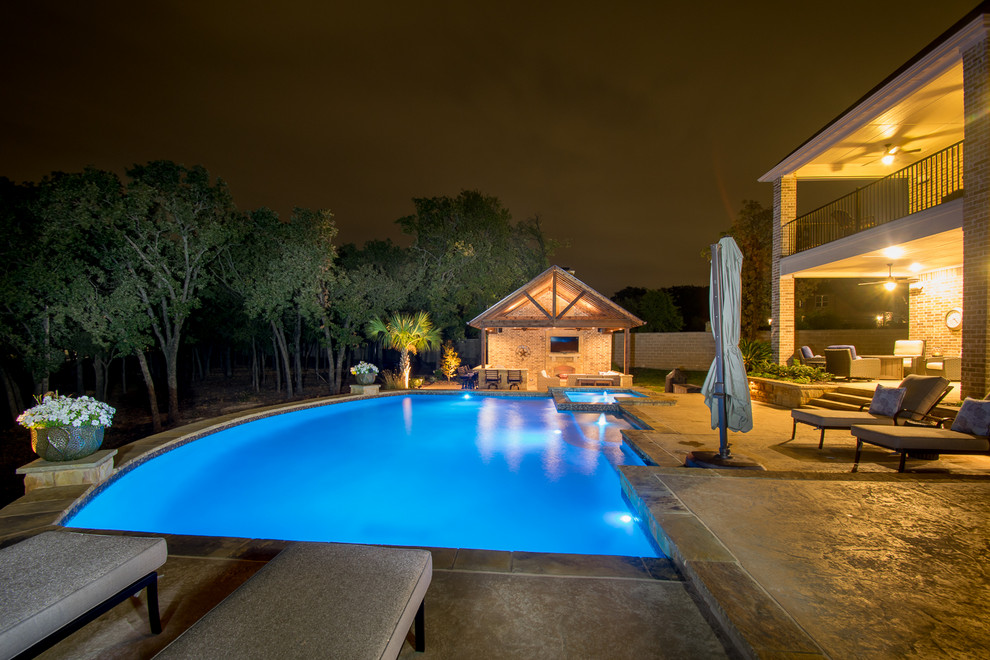 Countryside Hillside Pool, Spa and Cabana in Trophy Club - Farmhouse ...